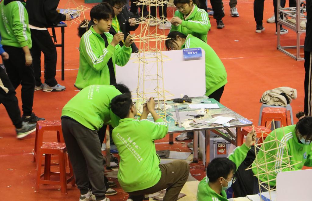 我院学生在第十五届全国大学生结构设计竞赛中获三等奖 建筑工程学院